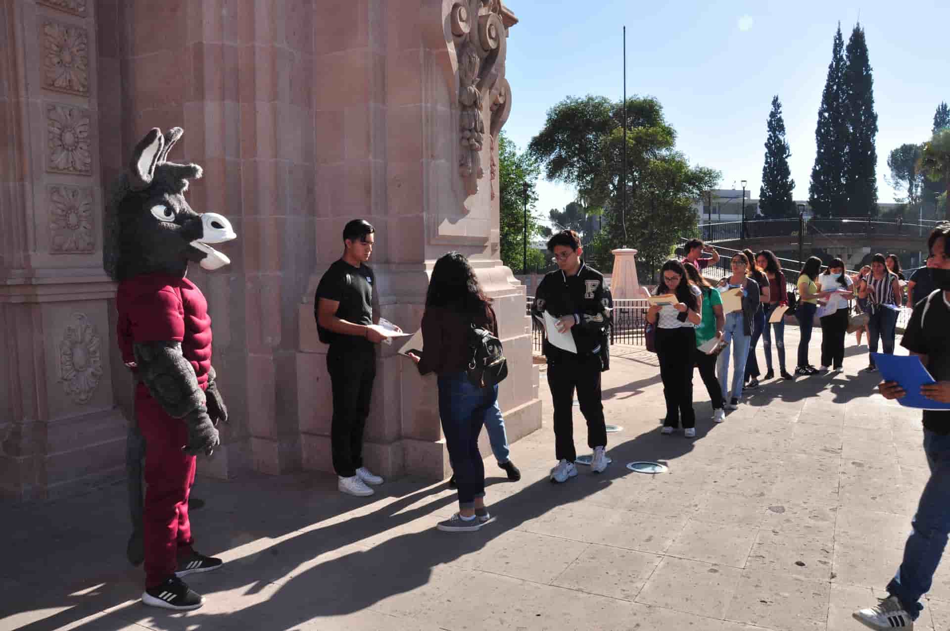 PRESENTAN EXAMEN DE ADMISIÓN ASPIRANTES AL TEC SALTILLO | TecNoticias