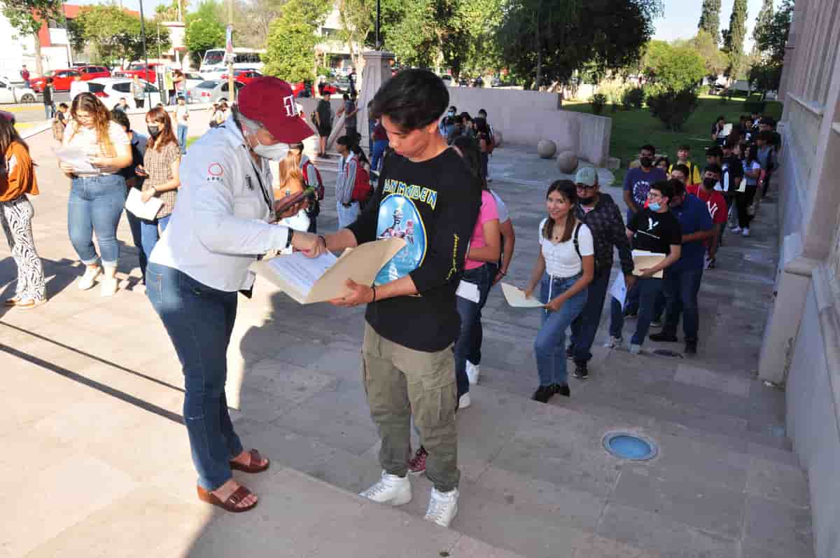 PRESENTAN EXAMEN DE ADMISIÓN ASPIRANTES AL TEC SALTILLO | TecNoticias