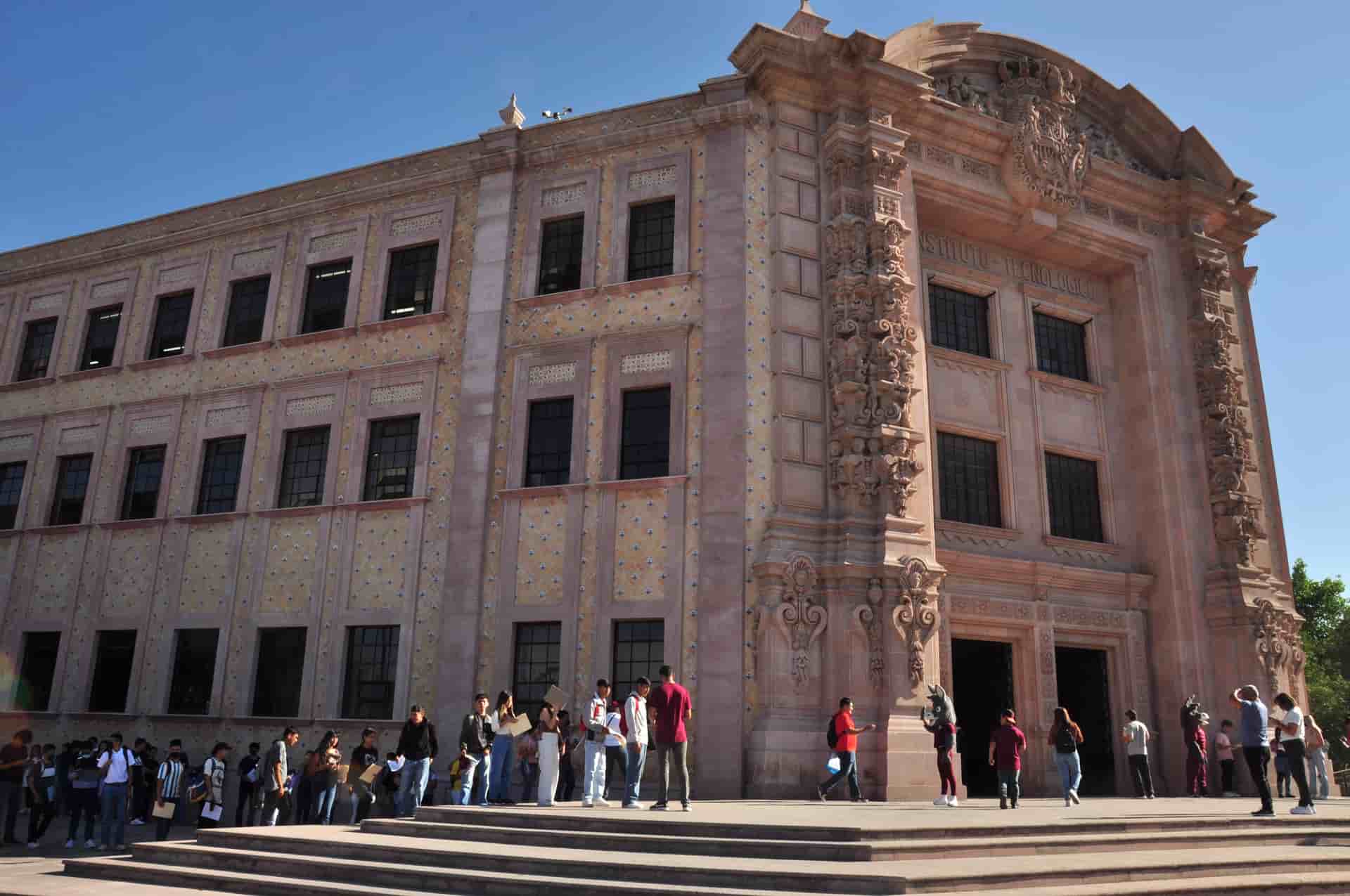 PRESENTAN EXAMEN DE ADMISIÓN ASPIRANTES AL TEC SALTILLO | TecNoticias