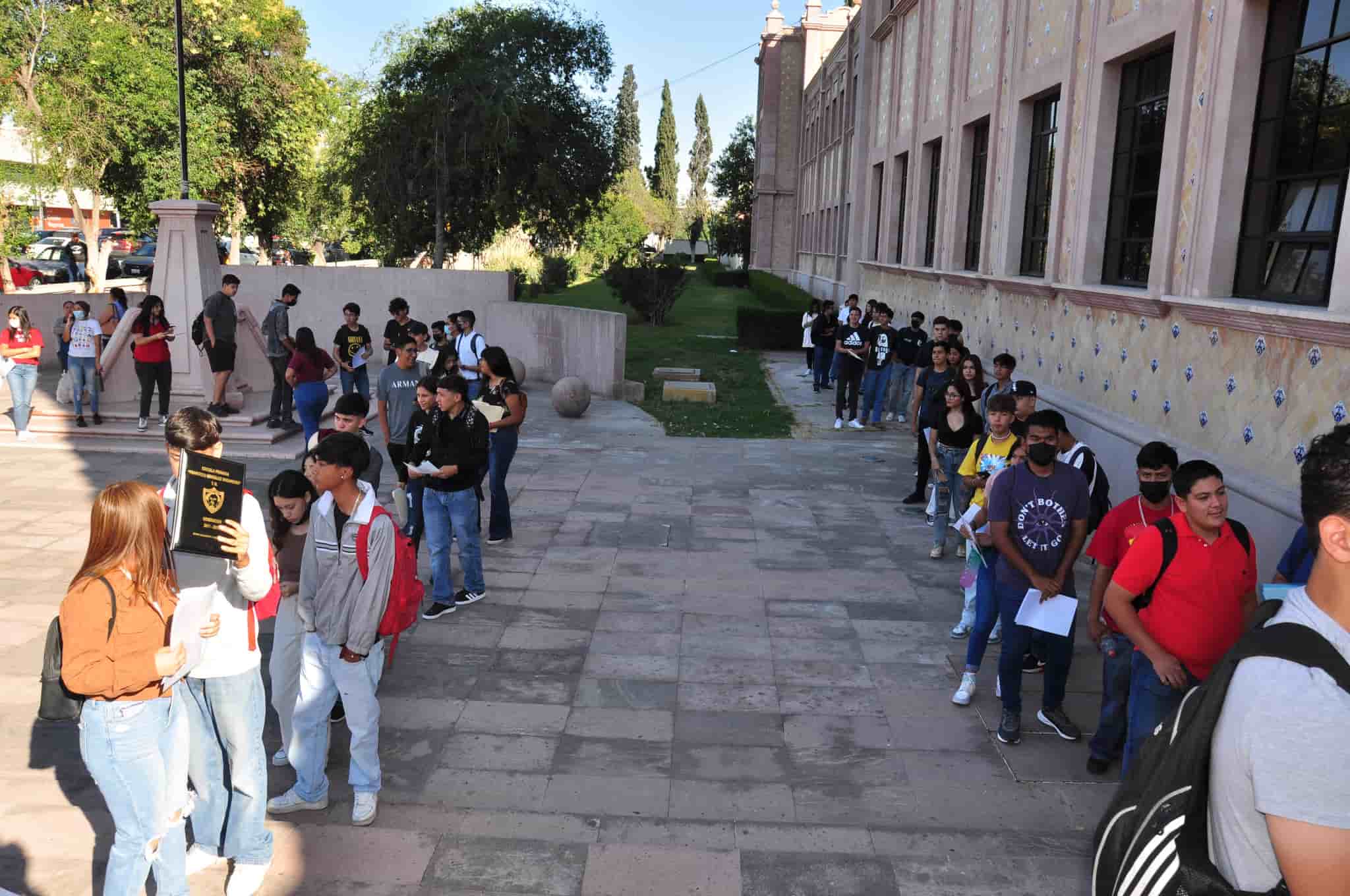 PRESENTAN EXAMEN DE ADMISIÓN ASPIRANTES AL TEC SALTILLO | TecNoticias